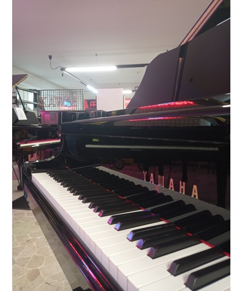 Pianoforte a mezza coda yamaha c3 nero lucido