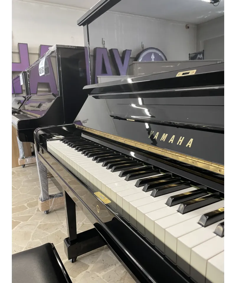 PIANOFORTE VERTICALE YAMAHA U3 NERO